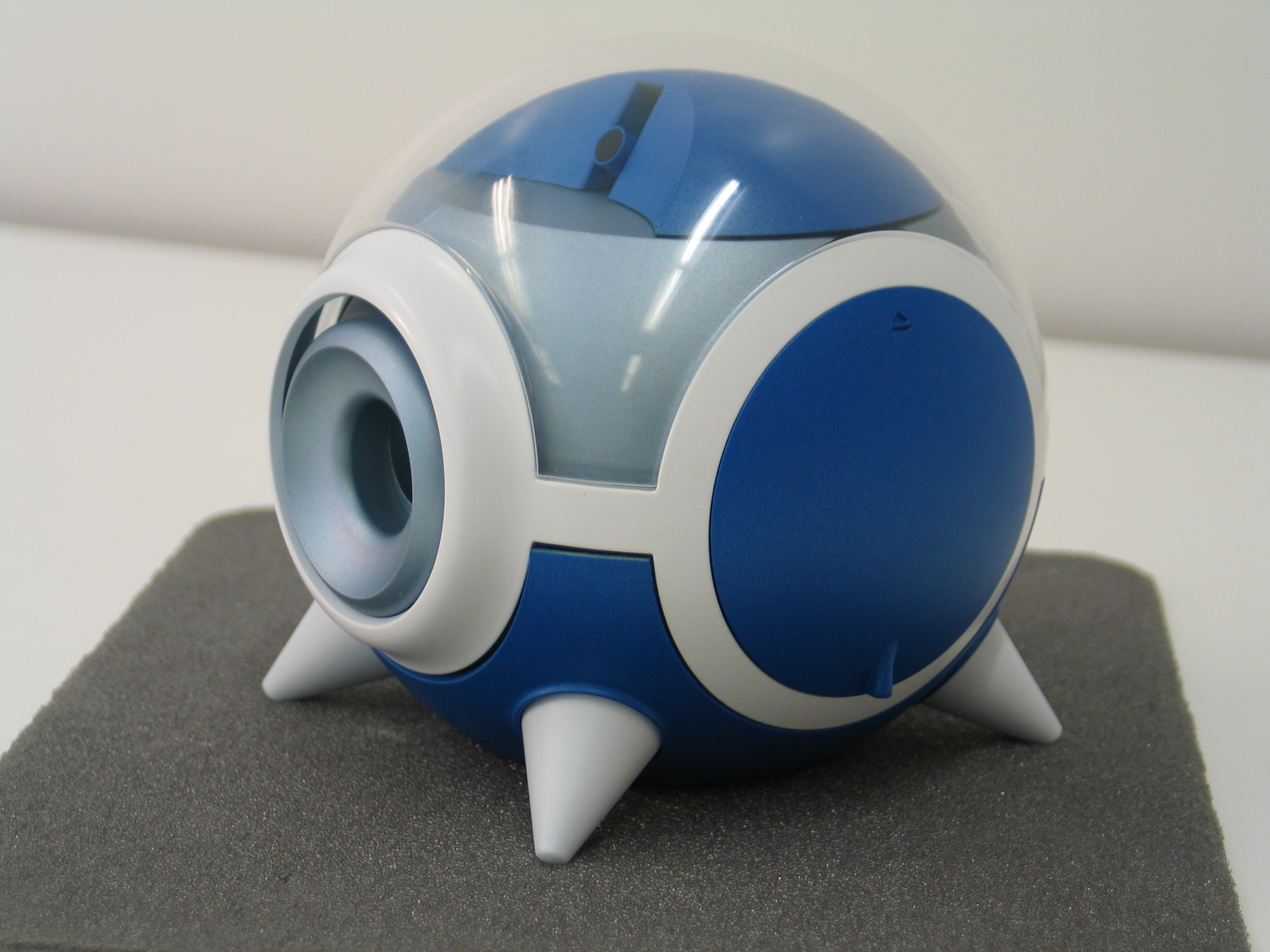 Future communication device – TIVASDESIGN