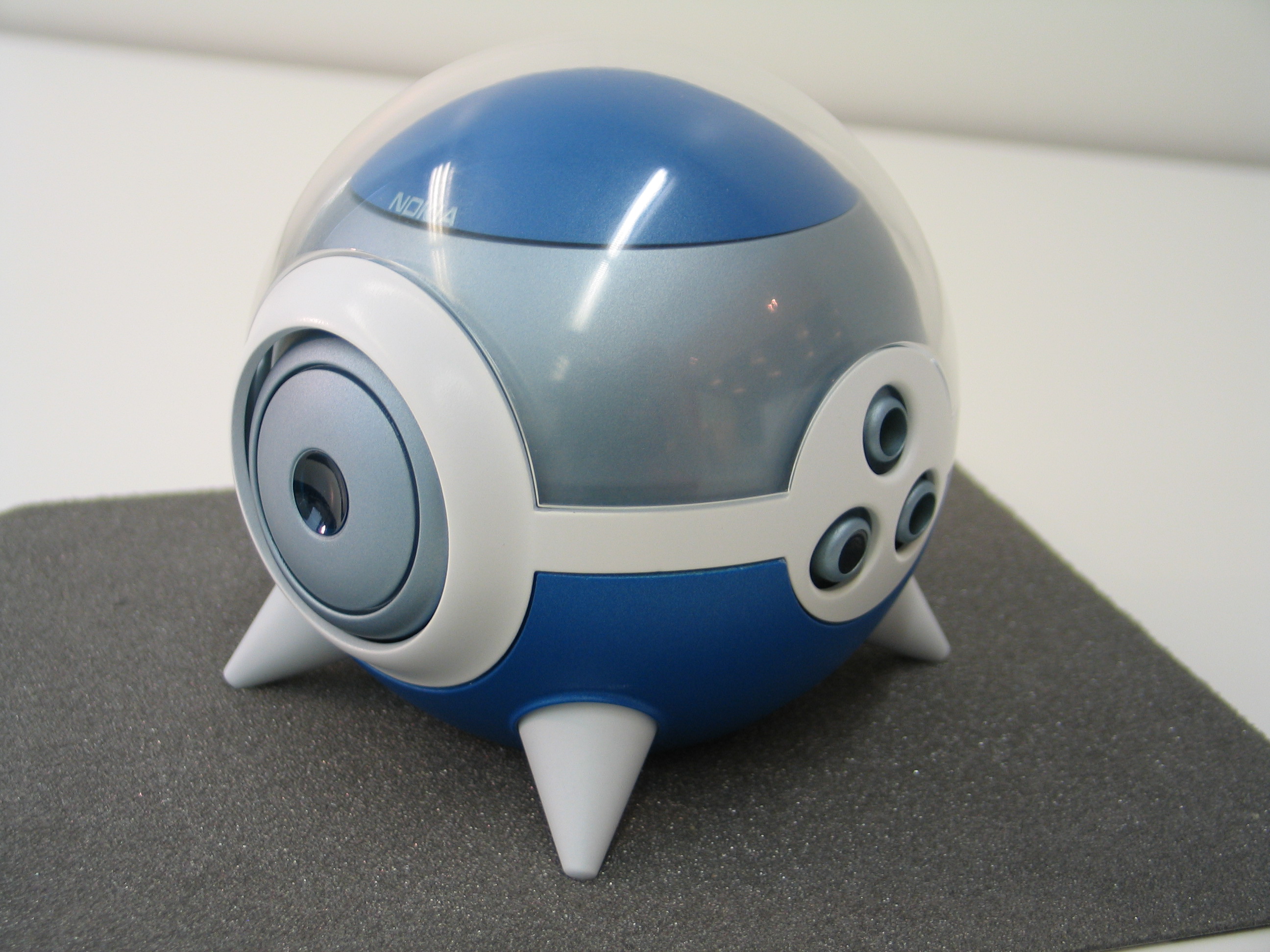Future communication device – TIVASDESIGN
